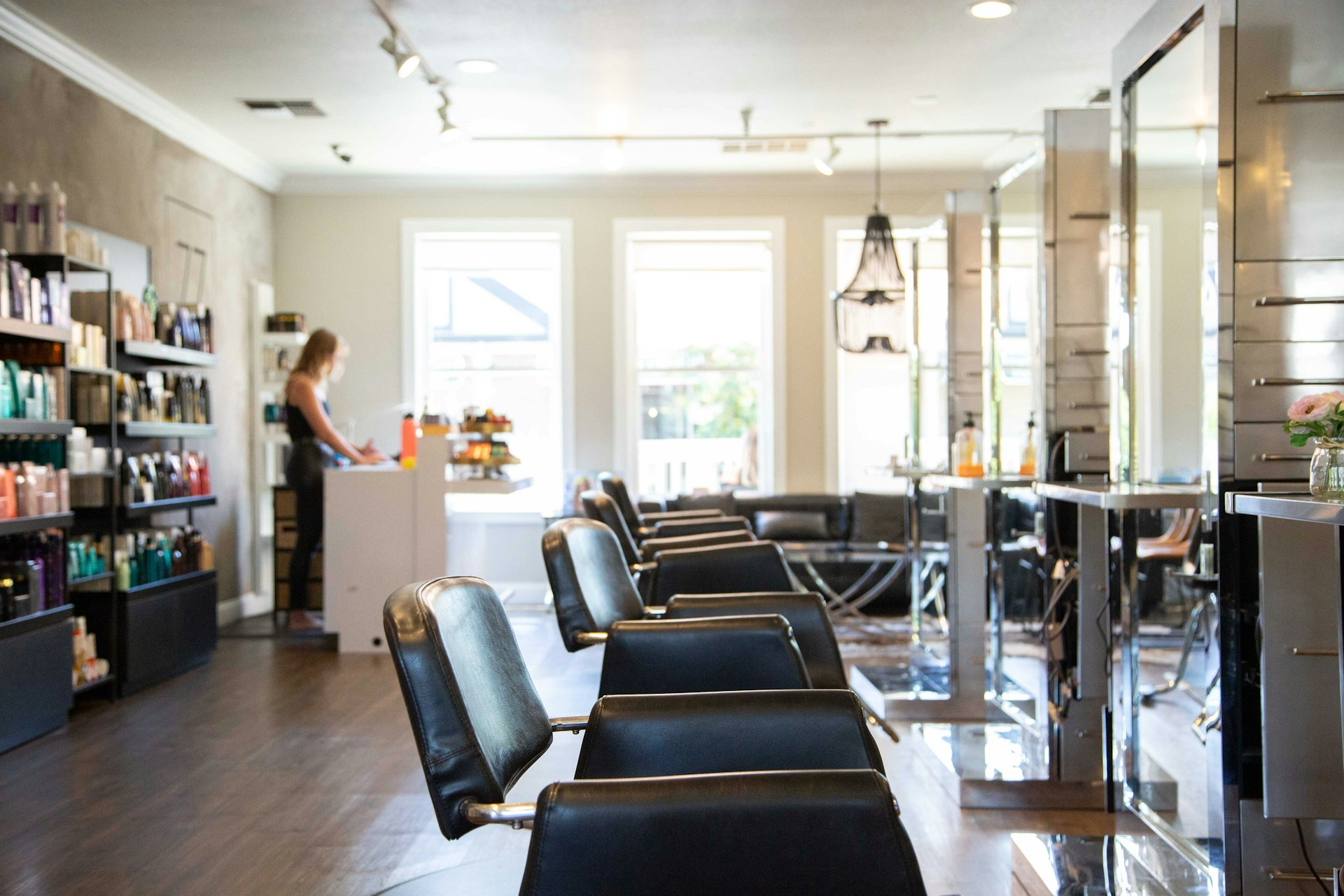 Streamlining Operations: The Role of Integrated Salon Management ...